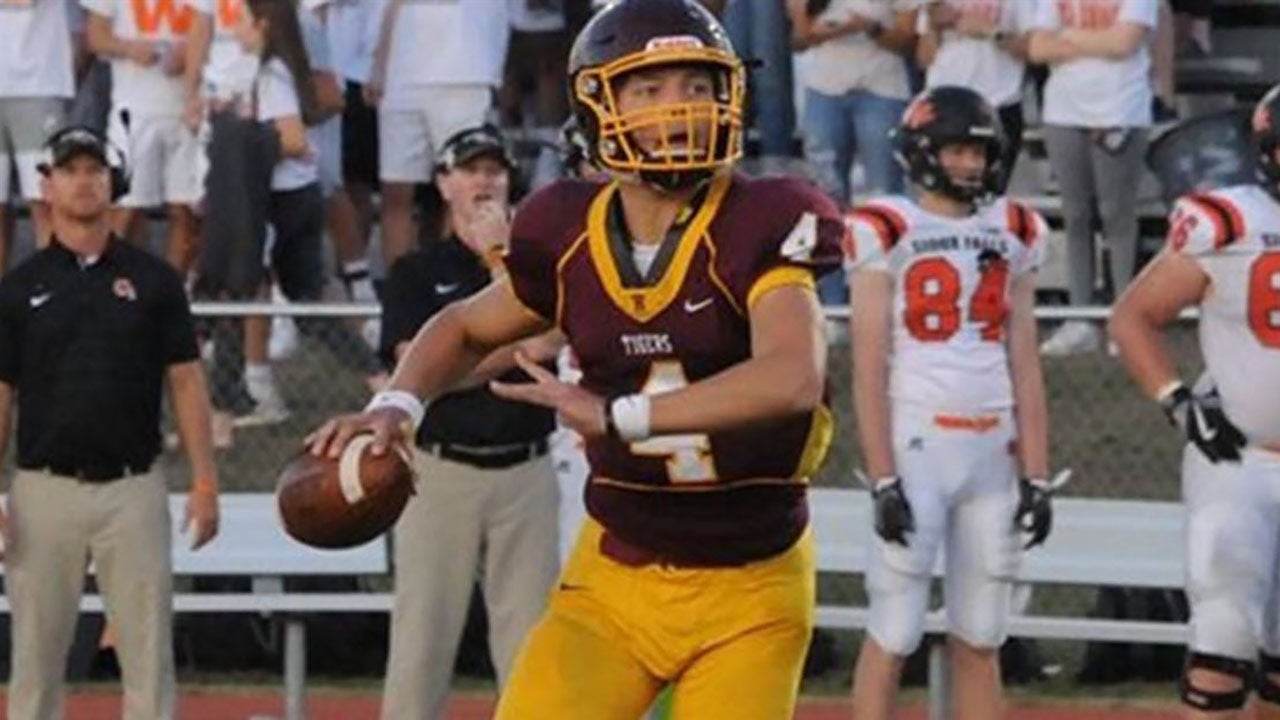 Jacob Knuth named 2021 MaxPreps South Dakota High School Football ...