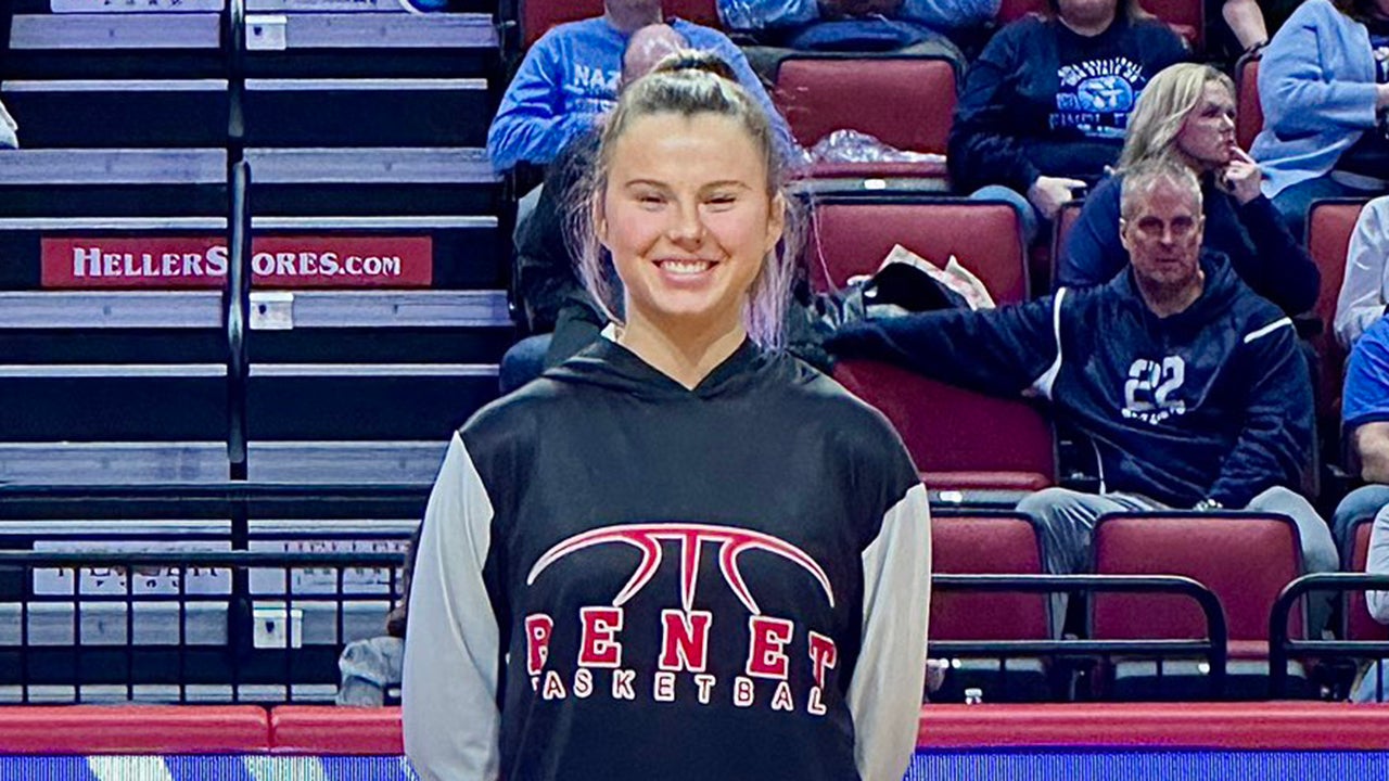 Lenee Beaumont named 2022-23 MaxPreps Illinois High School Girls ...