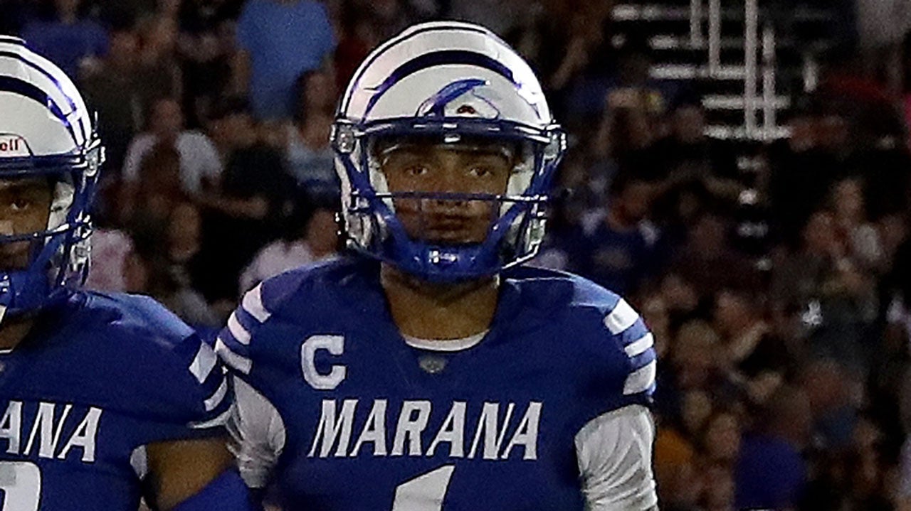 Dezmen Roebuck named 2024 MaxPreps Arizona High School Football Player ...