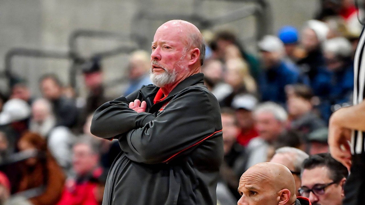 High school basketball: Mater Dei head coach Gary McKnight passes ...