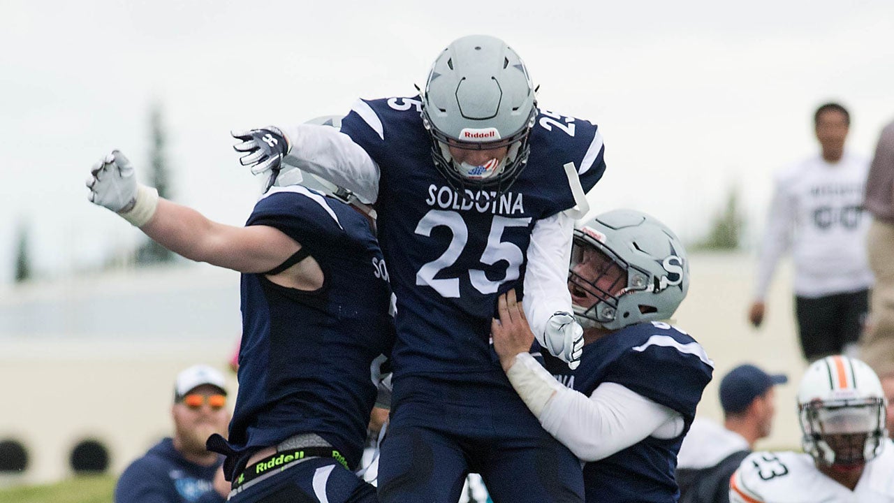 High school football: Soldotna seeks ninth straight title, revenge as ...