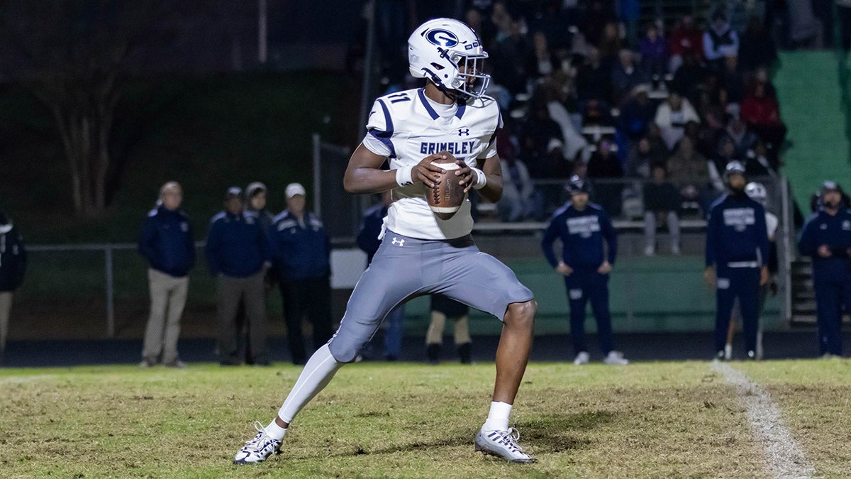High school football: 247Sports tabs North Carolina quarterback Faizon ...