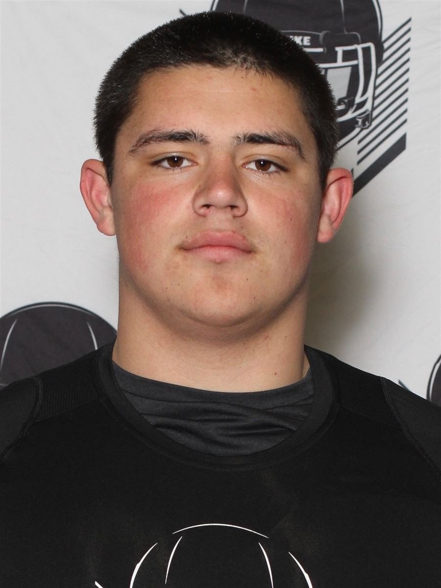 Top-rated high school defensive end Bryan Bresee commits to Clemson