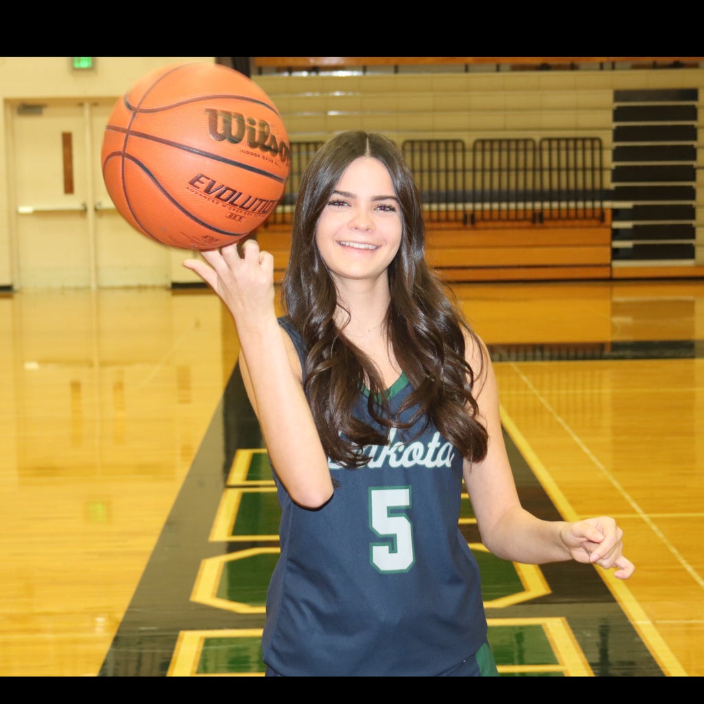 Vivian Fox's Dakota High School Career Home