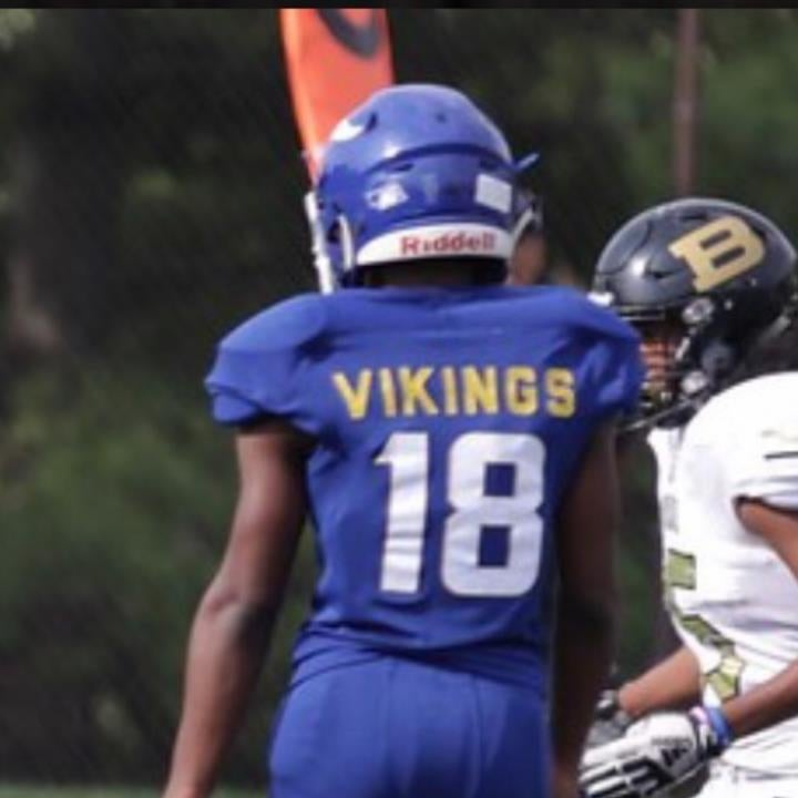 Isaiah Tucker's High School Football Stats