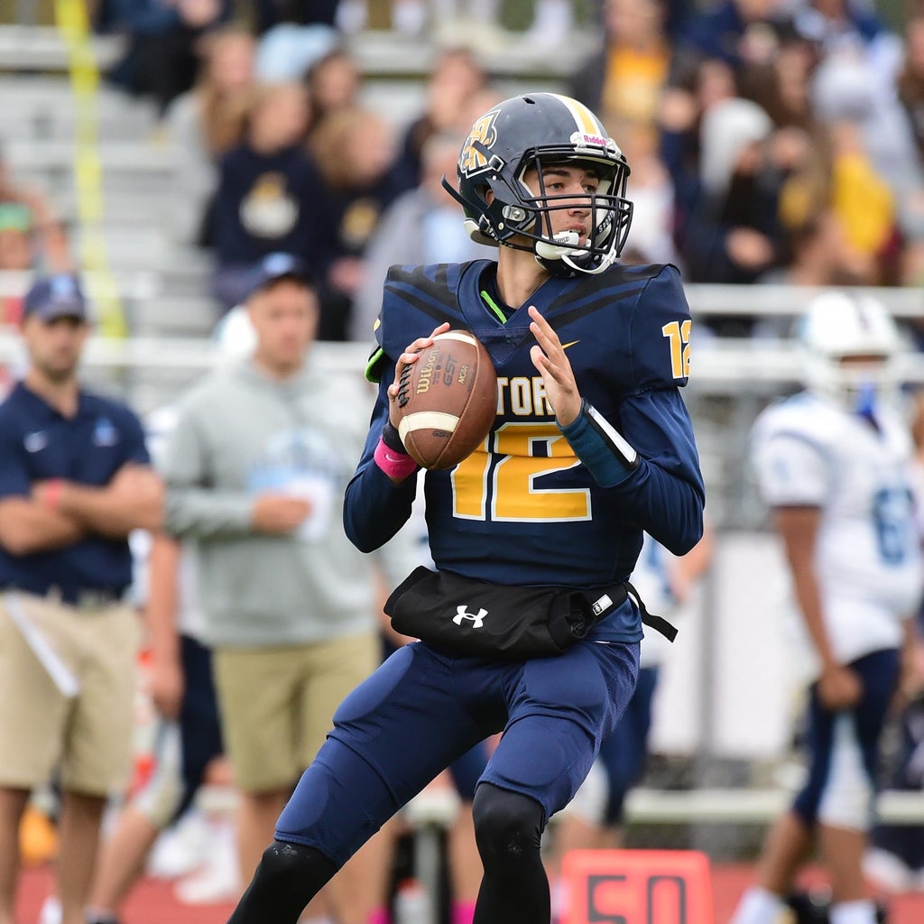 Ryan Mclaughlin's RHAM High School Football Stats