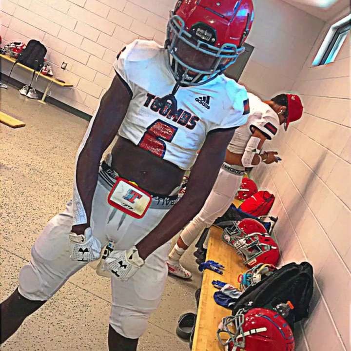 Lagonza Hayward's Toombs County High School Bio