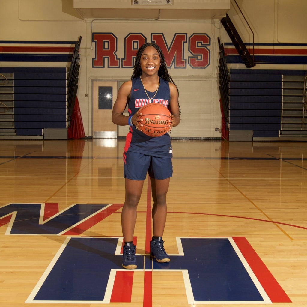 Zhania Frazier's Silas High School Career Home