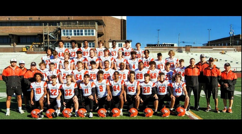 Roster - Union-Endicott Tigers (Endicott, NY) Varsity Football 22-23