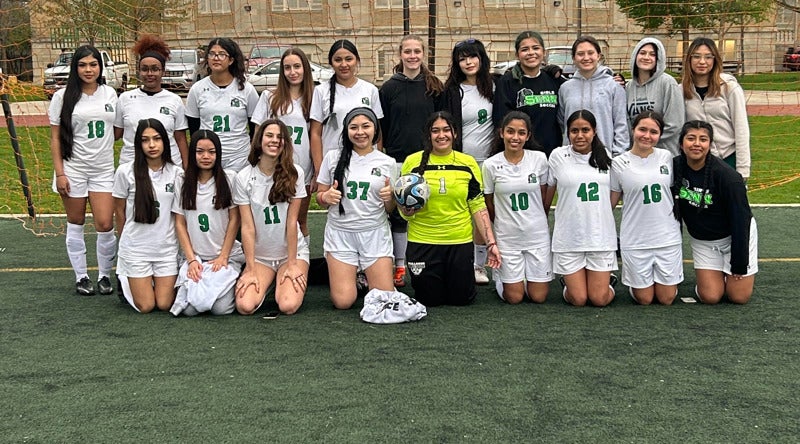 Senn High School (Chicago, IL) Girls Varsity Soccer